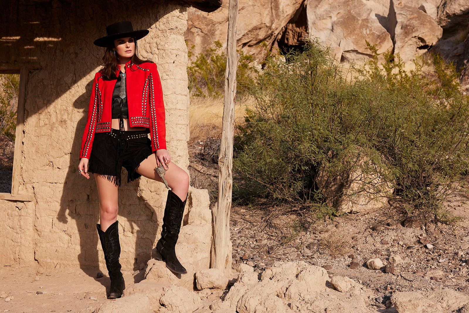 SCARLET LEATHER - Double D Ranch